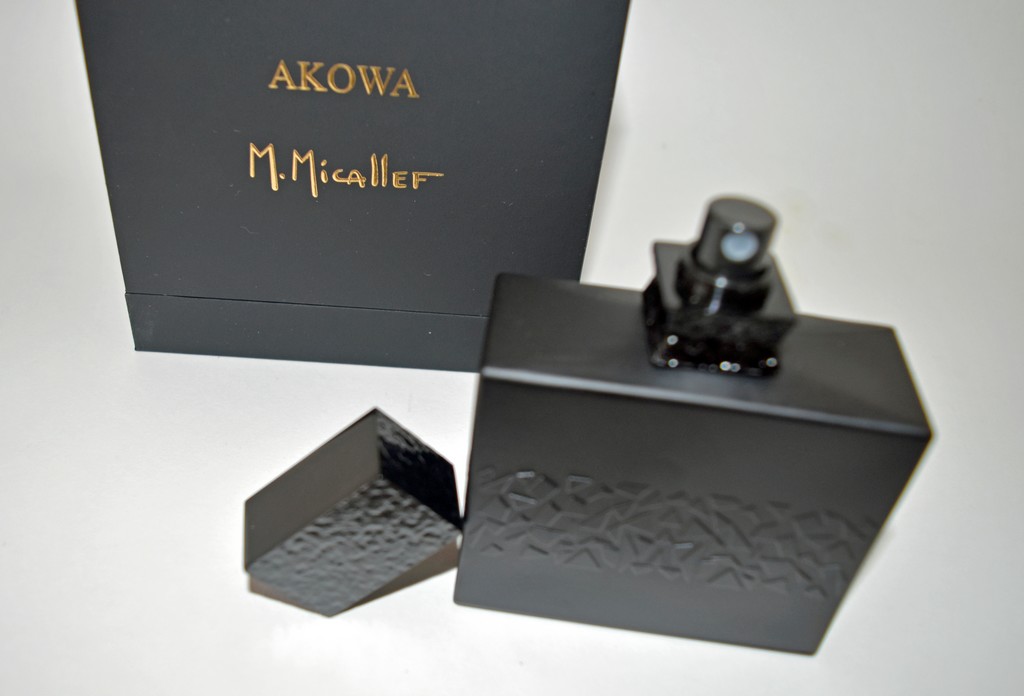 Akowa M.Micallef, fragrance luxueuse et mystérieuse - test & avis