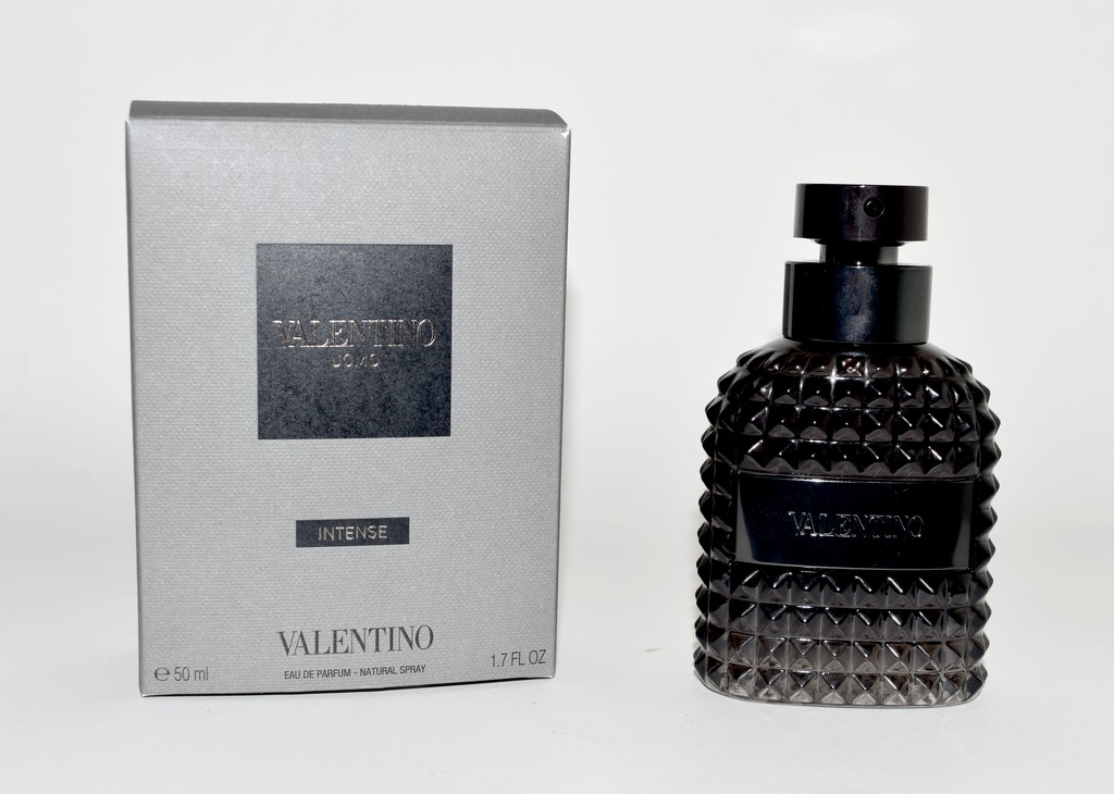 Valentino Uomo Intense, une fragrance poudrée. Test & avis
