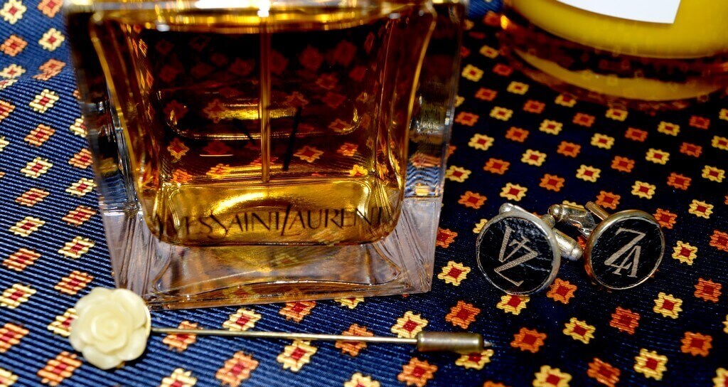 M7 Yves Saint-Laurent, un oriental boisé élégant [test & avis]