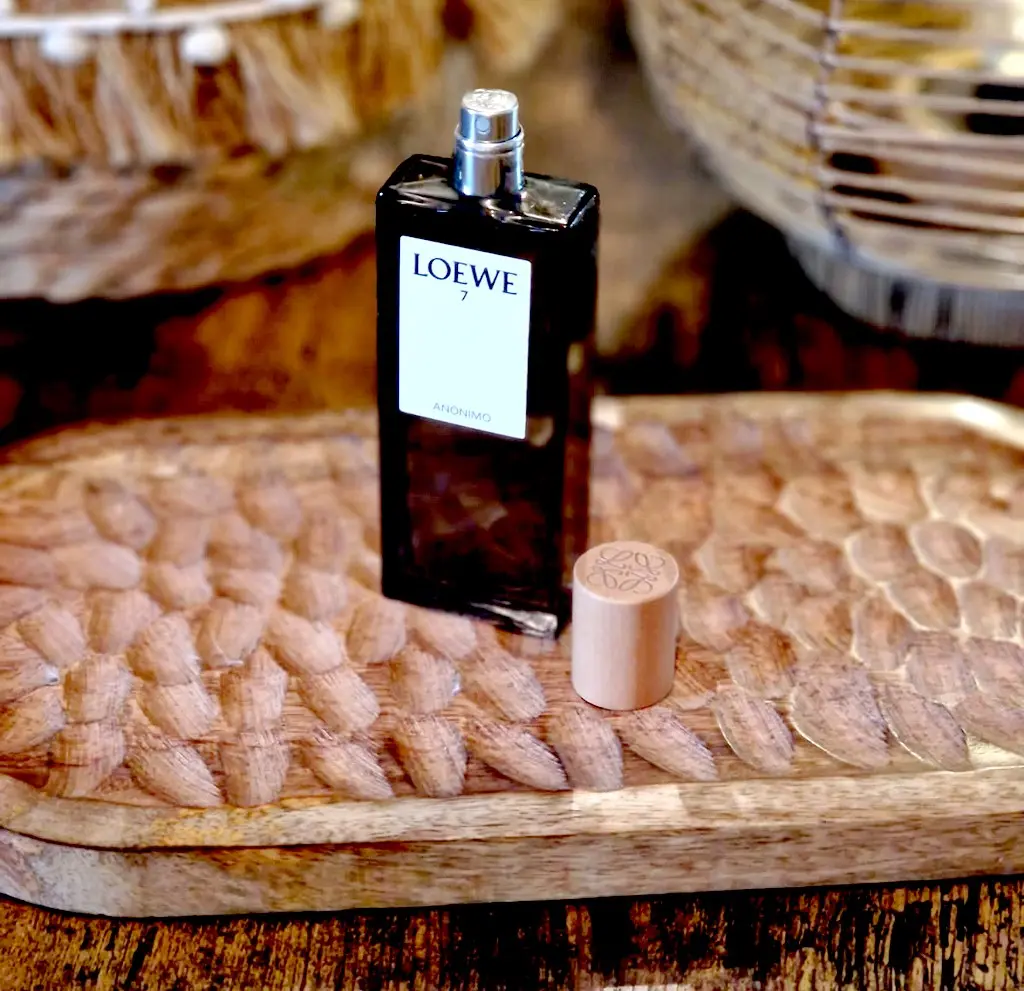 LOEWE 7 Anónimo : Un parfum boisé intense et intemporel - Avis